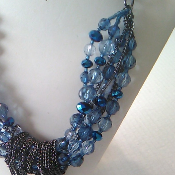 Jewelry | Nwt Blue Crystal Necklace And Chain Set | Poshmark
